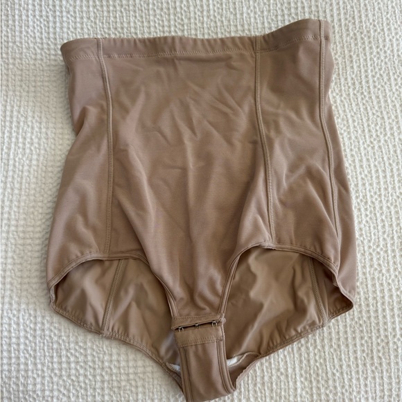 Belly Bandit | Intimates & Sleepwear | Belly Bandit Post Partum Girdle ...